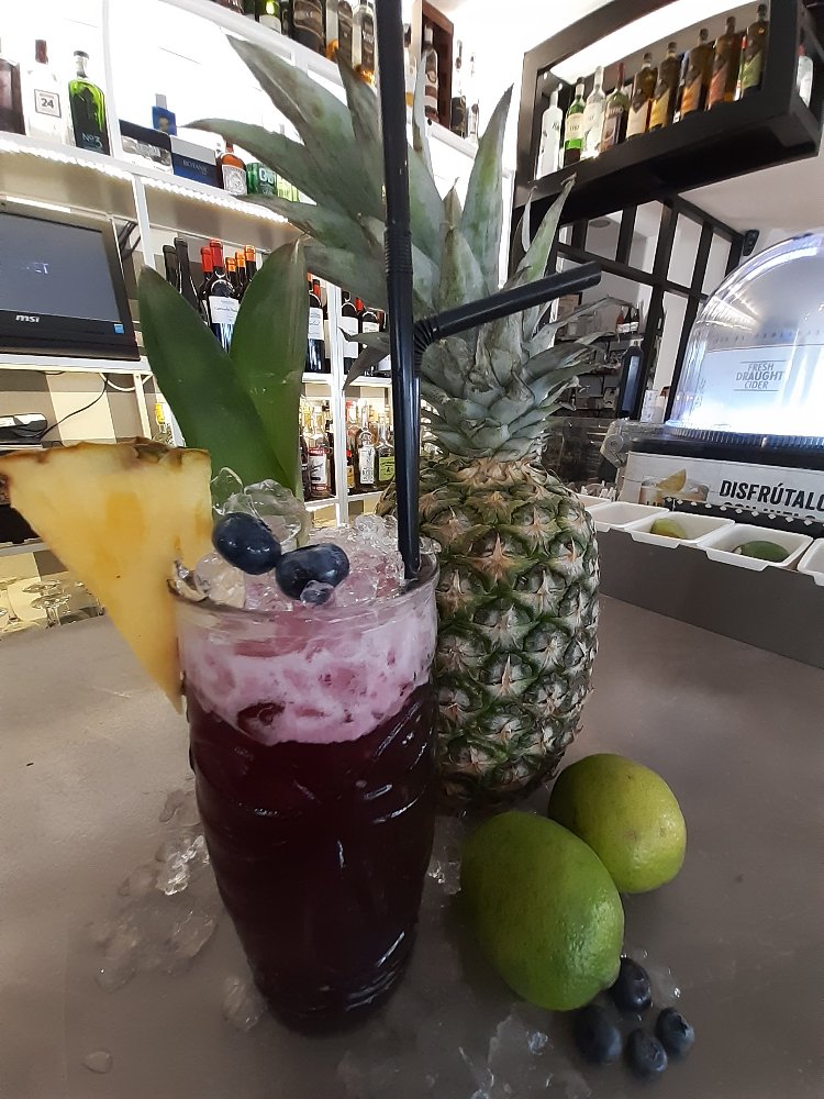 Velvet Cóctel Bar – Coctelería clásica y de autor